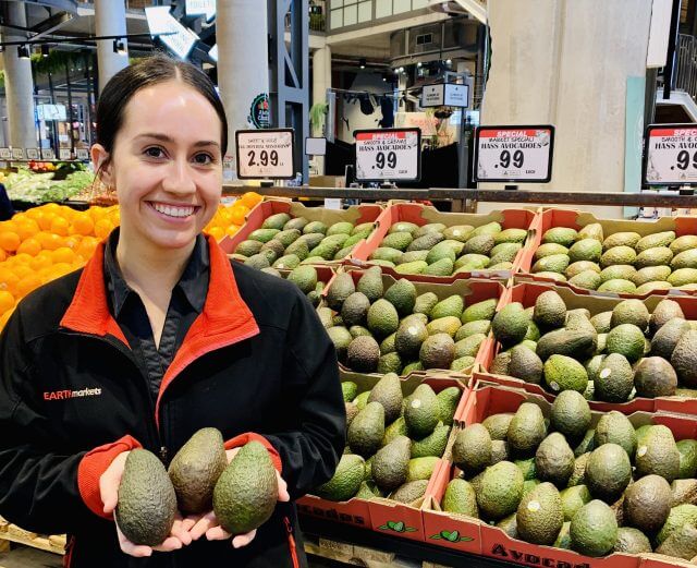 How to choose, store and ripen green Avocados - Naturally! - Fruit ...